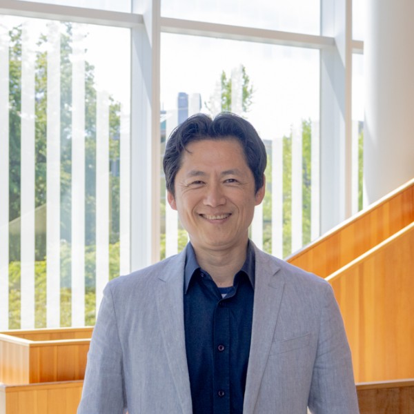 Sneaca - Pitch Deck Presentation